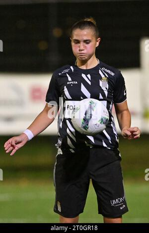 Melissa Tom (77 ans) de Charleroi photographiée lors d'un match de ...