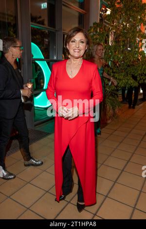 Prix - Goldene Henne 2023 Ute Freudenberg, Thorsten Merten und Adelheid ...