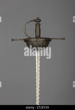 Cup-Hilted Rapier Hilt, espagnol ; lame, allemand, Solingen milieu du ...