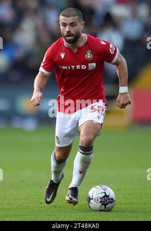 Elliot Lee de Wrexham en action lors du match du troisième tour de la ...