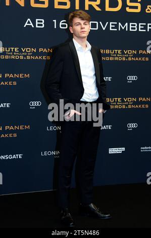 Tim Torok BEI der Premiere des Kinofilms Die Tribute von Panem - The ...