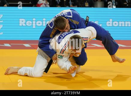 Axel Clerget de France et David Klammert de République Tchèque 1e manche - 90 KG hommes lors des ...