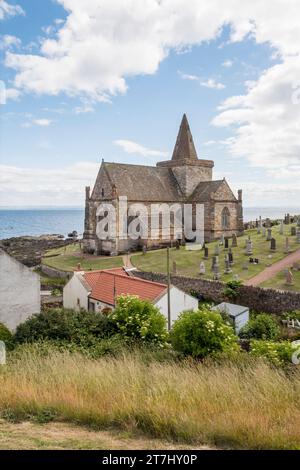Église Saint-Monans en bordure du village de Saint-Monans dans le Neuk ...