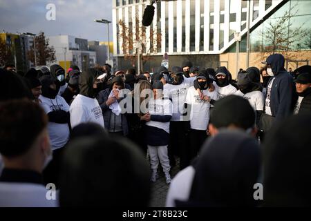 Mounia Merzouk, la mère de Nahel, une adolescente chauffeur tuée par ...