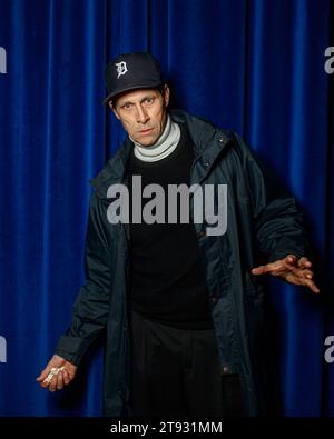 Amazon Prime Premiere - Die Discounter Steffel 3 Lo Rivera BEI der ...