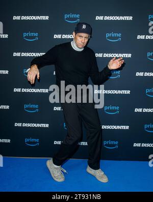 Amazon Prime Premiere - Die Discounter Steffel 3 Lo Rivera BEI der ...