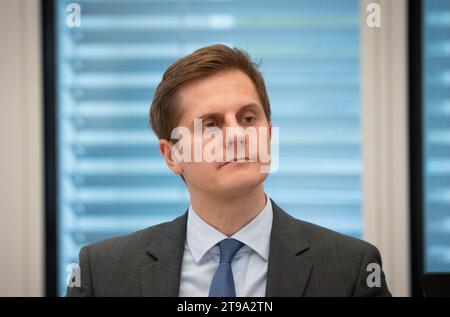 Potsdam, Allemagne. 23 novembre 2023. Lena Kotre (AfD), photographiée ...