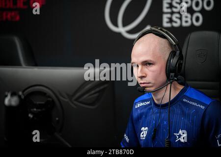 HELSINKI, FINLANDE - NOVEMBRE 30 : Jonathan 'ELIGE' Jablonowski de ...