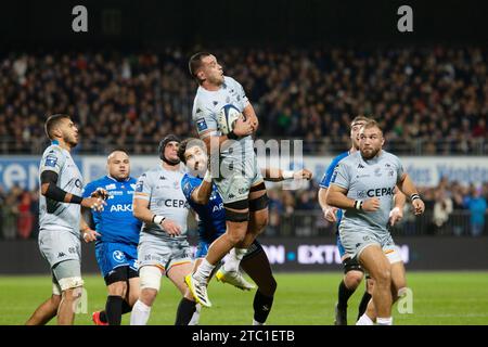 Vannes, France. 08 décembre 2023. Les joueurs de Provence Rugby fêtent ...