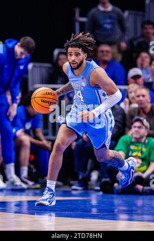 16 décembre 2023 : le garde des Tar Heels de Caroline du Nord RJ Davis ...