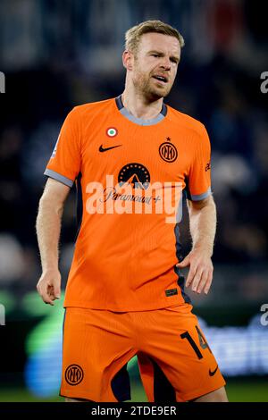 Davy Klaassen, le milieu de terrain néerlandais de l’Inter, gesticule ...