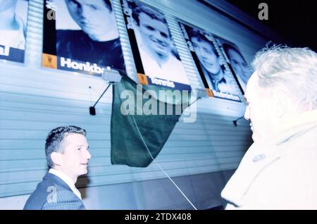 Présentation de photos de héros sportifs au Kennemer Sport Center, dont ...