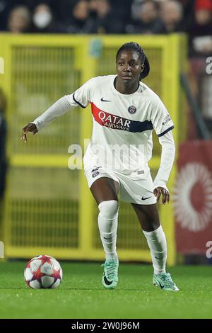 Thiniba Samoura du Paris Saint Germain et Evelyne viens de l’AS Roma ...