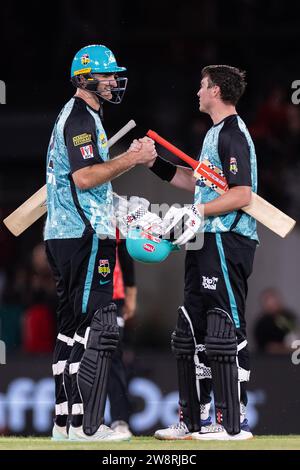 Paul Walter et Matt Renshaw de Brisbane Heat célèbrent la prise du ...
