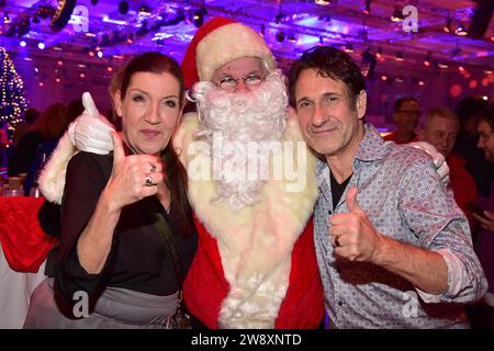 29. Weihnachtsfest für Obdachlose Katy Karrenbauer, Timo Jakobs 29 ...