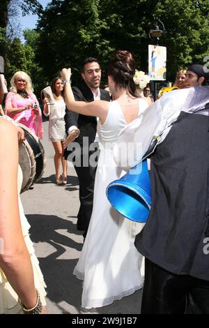 HOCHZEIT von Bushido 33 / Anis Mohamed Youssef Ferchichi und seine schwangere Freundin Anna ...