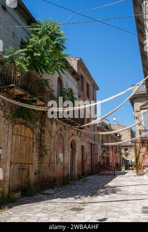 Apice Vecchio, ancien village abandonné dans la province de Bénévent ...