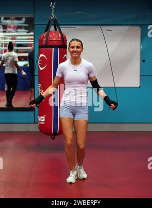 Elise Glynn lors d'une journée médiatique à l'Institut anglais du sport ...