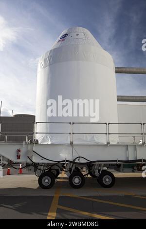 CAP CANAVERAL, Floride. – Une maquette d'essai grandeur nature du ...