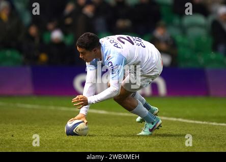 Tom Spring d'Aviron Bayonnais marque le premier essai de leur équipe ...