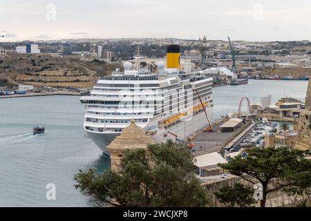 Malte - 3 décembre 2023 : bateau de croisière Costa Pacifica amarré au ...