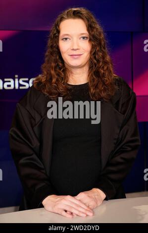 Anna Mayr in der ARD-Talkshow maischberger im Studio Berlin Adlershof ...