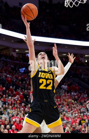 Columbus, Ohio, États-Unis. 21 janvier 2024. Caitlin Clark (22), garde ...