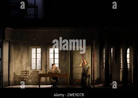 Aryeh Nussbaum Cohen als First Angel, The Boy und Georgia Jarman als ...