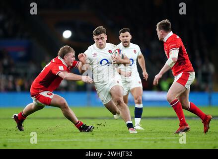 L'Anglais Theo Dan est attaqué lors du Guinness six Nations match au ...