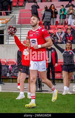 Ryan Brierley #1 de Salford Red Devils et Elliot Minchella #17 de Hull ...