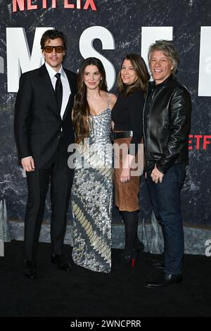 Jake Bongiovi, Millie Bobby Brown, Dorothea Hurley und Jon bon Jovi BEI ...