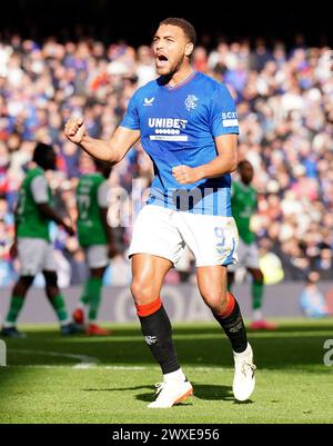 Cyriel Dessers des Rangers célèbre avoir marqué le but d'ouverture lors ...