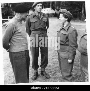 LE GÉNÉRAL MONTGOMERY VISITE LES HÔPITAUX - le général Montgomery parle ...