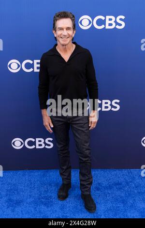 Hollywood, États-Unis. 02 mai 2024. Asher Grodman arrive au CBS Fall ...