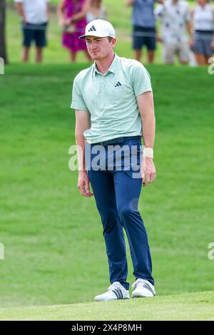 04 mai 2024 : Nick Dunlap augmente la taille de son putt sur le 7e trou ...