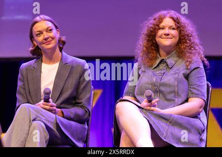 Emily Coutts und Mary Wiseman auf der FedCon 32 im Maritim Hotel. Bonn ...
