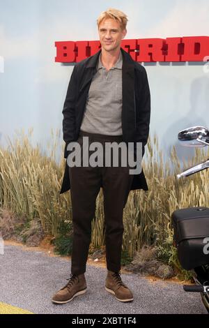 Boyd Holbrook assiste à la projection du Gala de Londres des Bikeriders ...