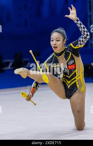 Assago : ZHAO Yating (CHN) pendant la Coupe du monde de gymnastique ...