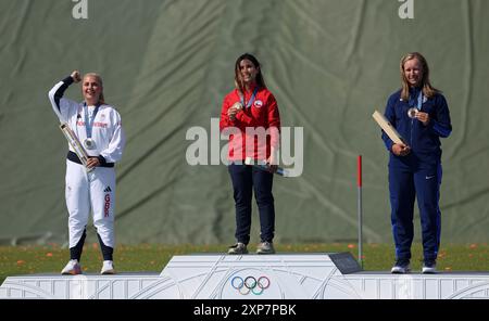 Amber Rutter de Grande-Bretagne (à gauche) après avoir terminé deuxième ...