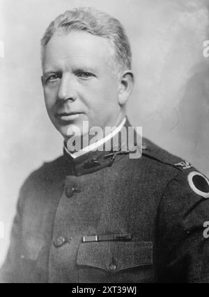 Le colonel de l'Armée américaine William Galbraith, commandant adjoint ...