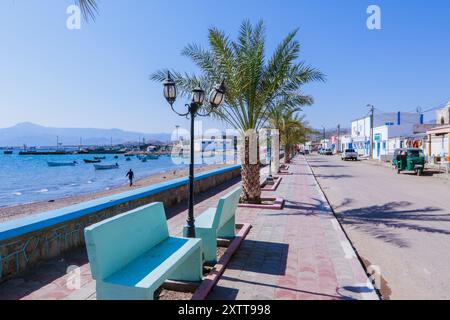 Tadjoura, Djibouti - 09 novembre 2019 : maisons typiques dans la région ...