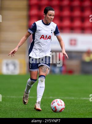 Ashleigh Neville de Tottenham Hotspur lors du match de Super League ...
