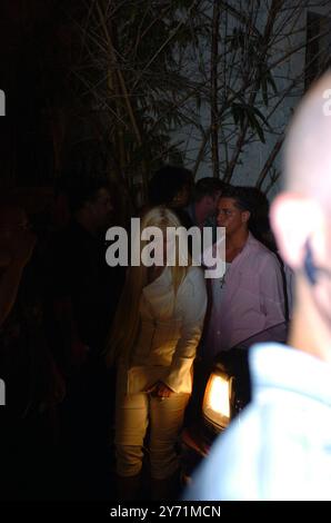 08/28/04 Paris Hilton Record Release Party at Mansion 28 août 2004 ...
