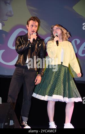Ben Darcy musical Darsteller Lottie Power musical Darstellerin mit ...