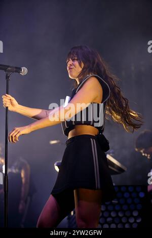 Maud Ferron alias Louve von der Band l Imperatrice BEI einem Konzert in ...