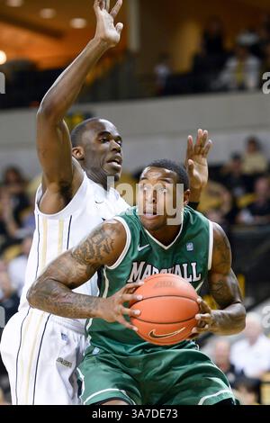 20 février 2013 : le garde/attaquant de l'UCF Isaiah Sykes (3) lors de ...