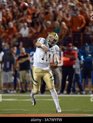 20 octobre 2012.. Nick Florence #11 des Baylor Bears en action contre ...