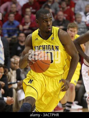 05 janvier 2012 : - le gardien des Michigan Wolverines Trey Burke (3 ...
