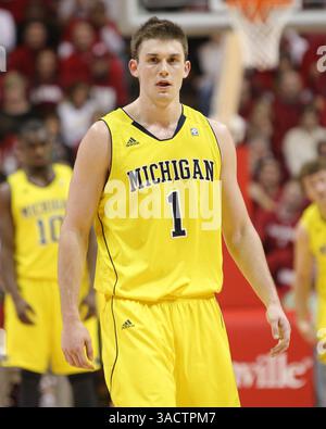 05 janvier 2012 : - le gardien des Michigan Wolverines Trey Burke (3 ...
