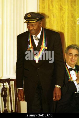 03 décembre 2000 ; Washington, DC, États-Unis ; le sénateur TED KENNEDY ...